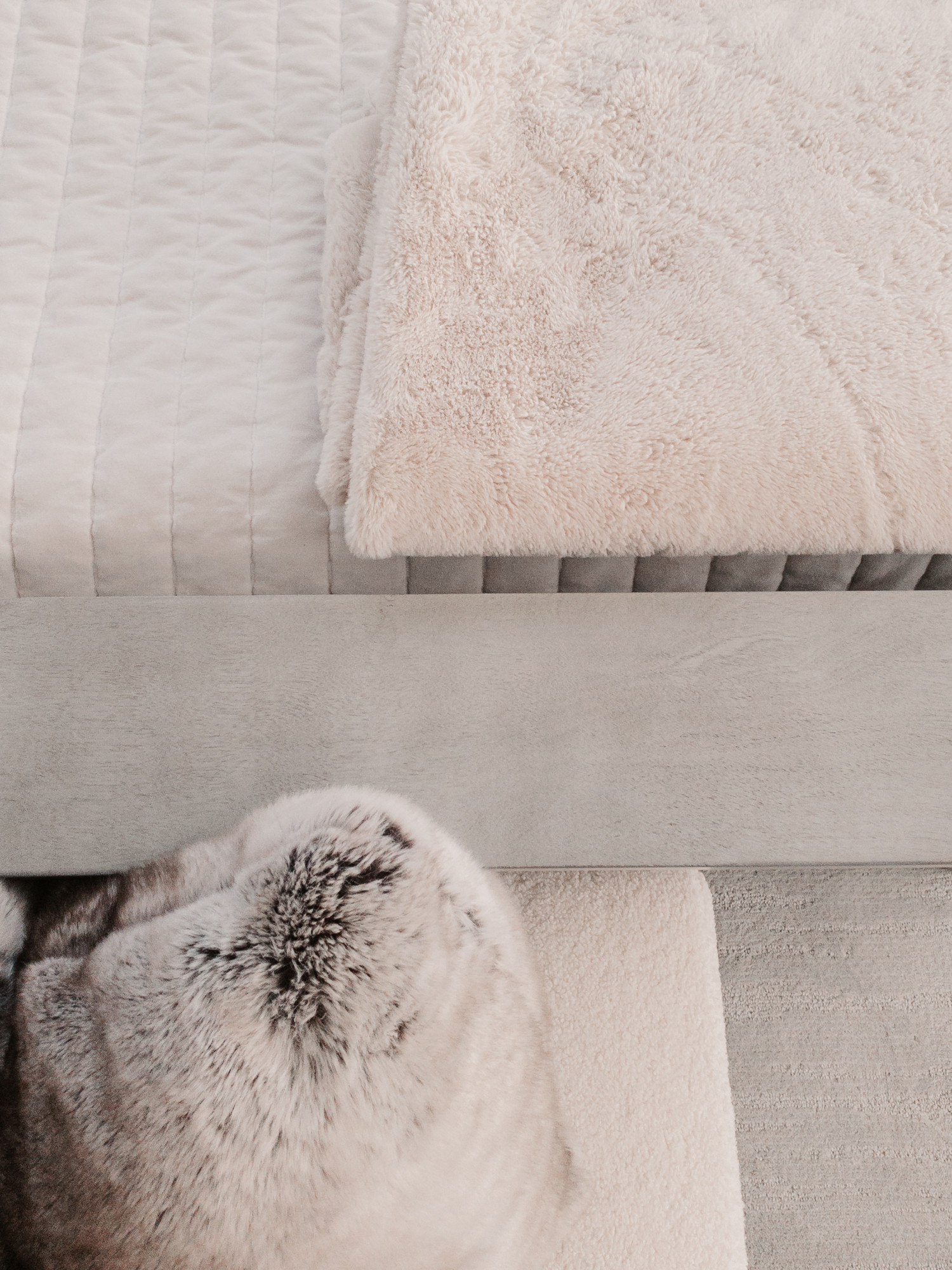 HOW I MAKE OUR BEDROOM COZY FOR WINTER - Five Foot Nine